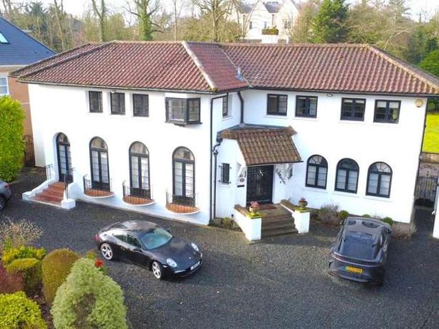 5 Bedroom Detached House