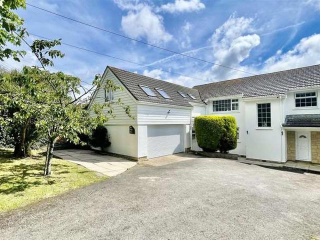 5 Bedroom Detached House