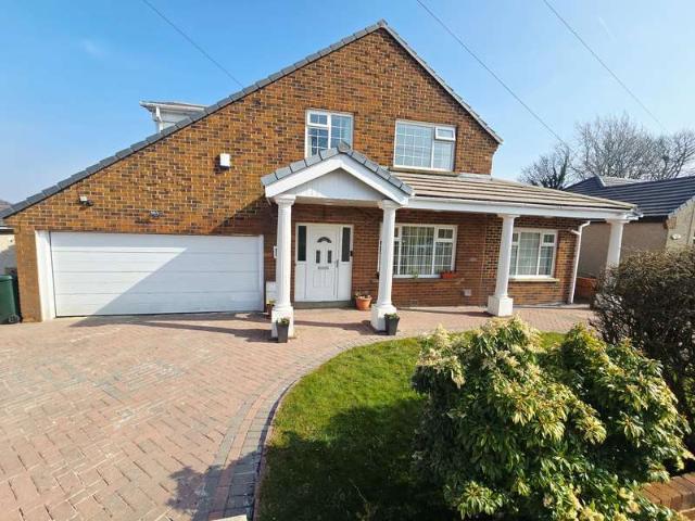 5 Bedroom Detached House