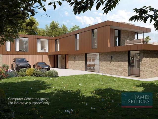 5 Bedroom Detached House