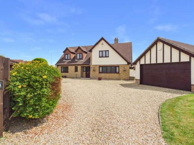5 Bedroom Detached House