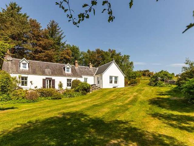 5 Bedroom Detached House