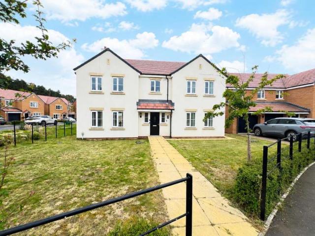 5 Bedroom Detached House