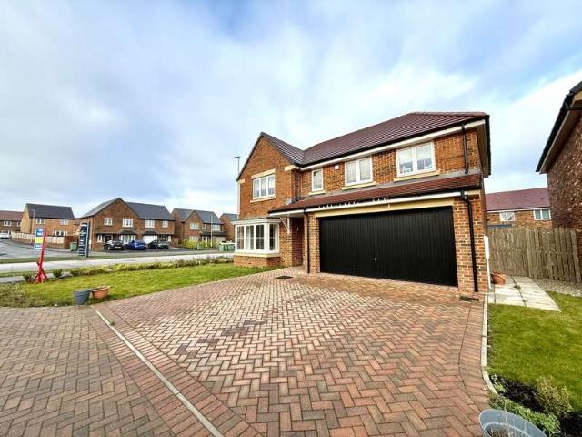 5 Bedroom Detached House