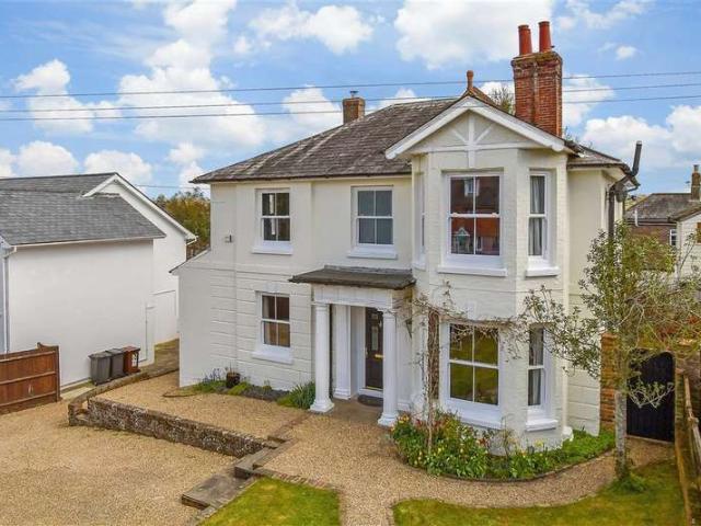 5 Bedroom Detached House