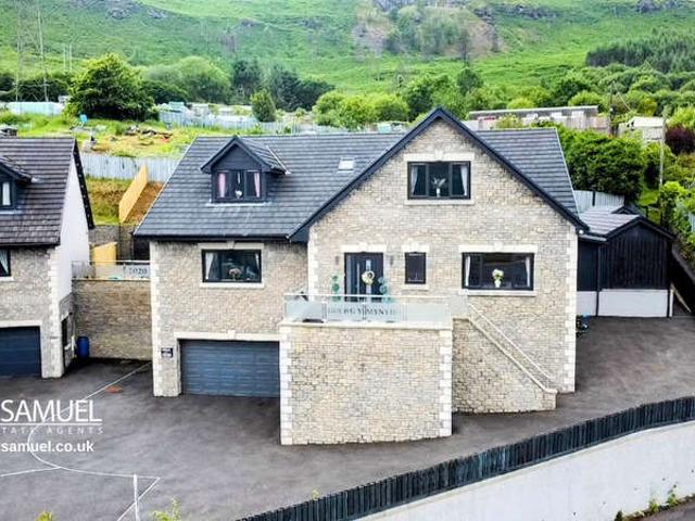 5 Bedroom Detached House