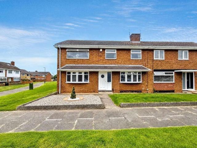 5 Bedroom Detached House