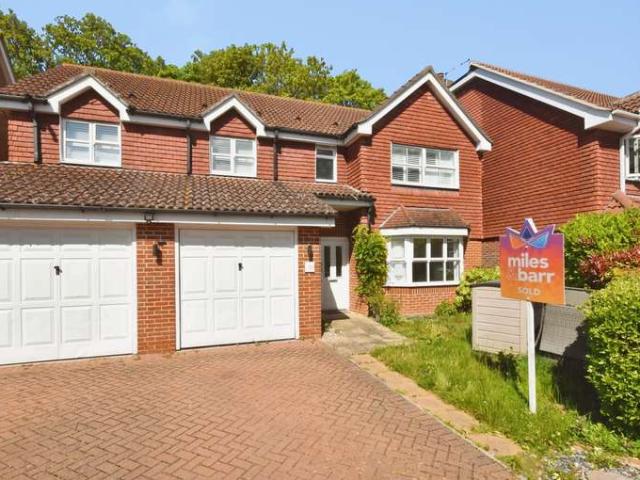 5 Bedroom Detached House