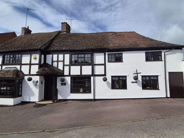 5 Bedroom Detached House