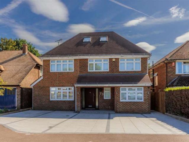 5 Bedroom Detached House