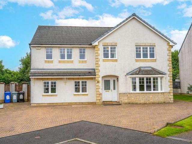 5 Bedroom Detached House