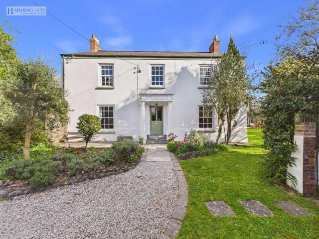 5 Bedroom Detached House