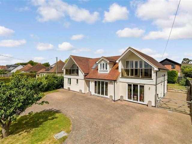5 Bedroom Detached House