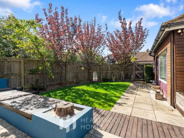 5 Bedroom Detached House