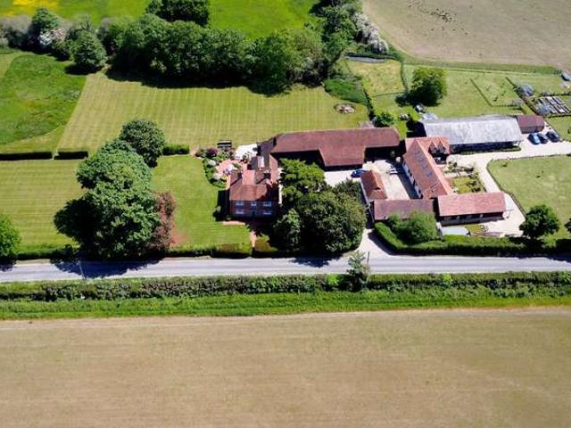 5 Bedroom Detached House