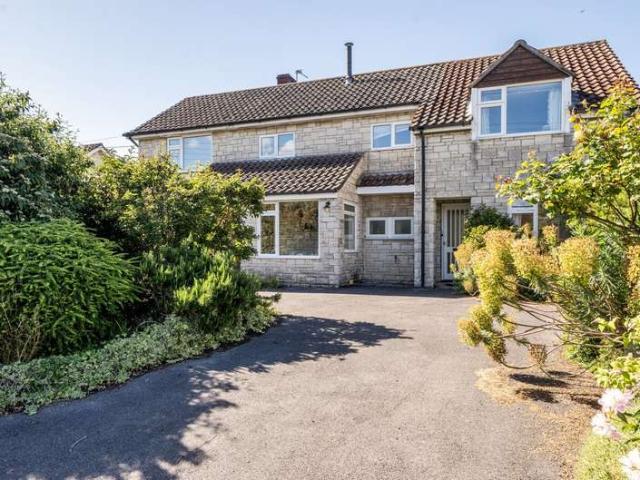 5 Bedroom Detached House