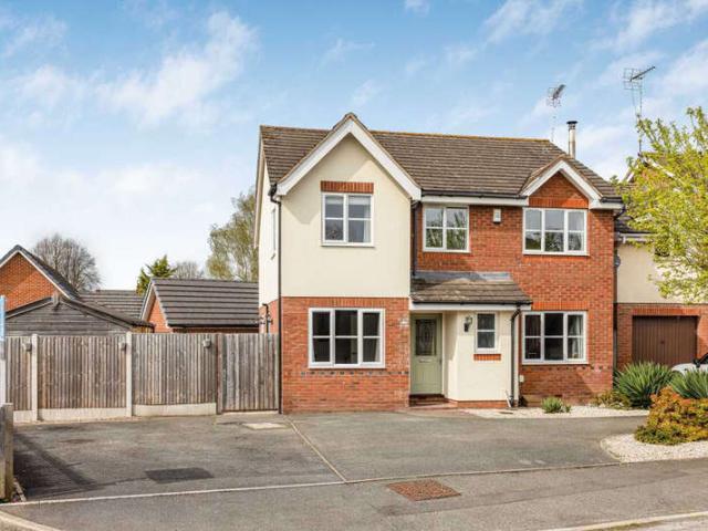 5 Bedroom Detached House