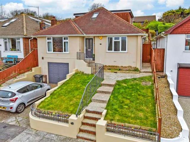 5 Bedroom Detached House