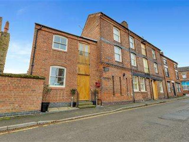 5 Bedroom Detached House