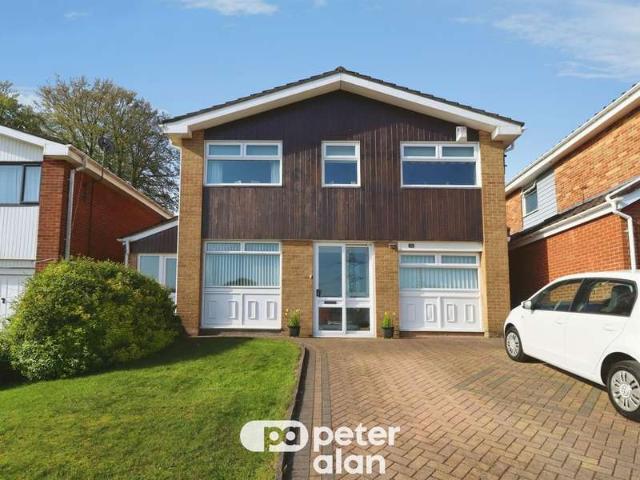 5 Bedroom Detached House
