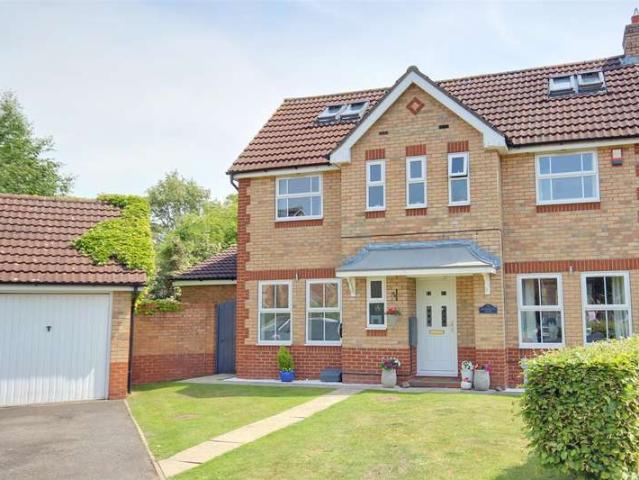 5 Bedroom Detached House