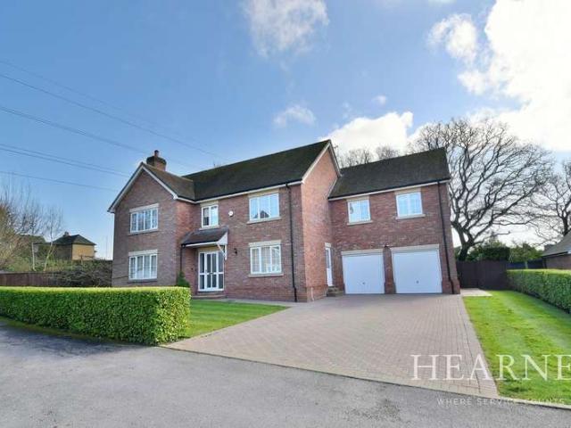 5 Bedroom Detached House