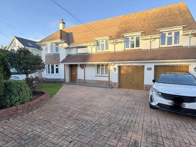 5 Bedroom Detached House