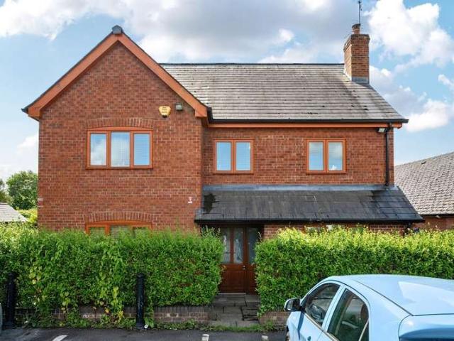 5 Bedroom Detached House