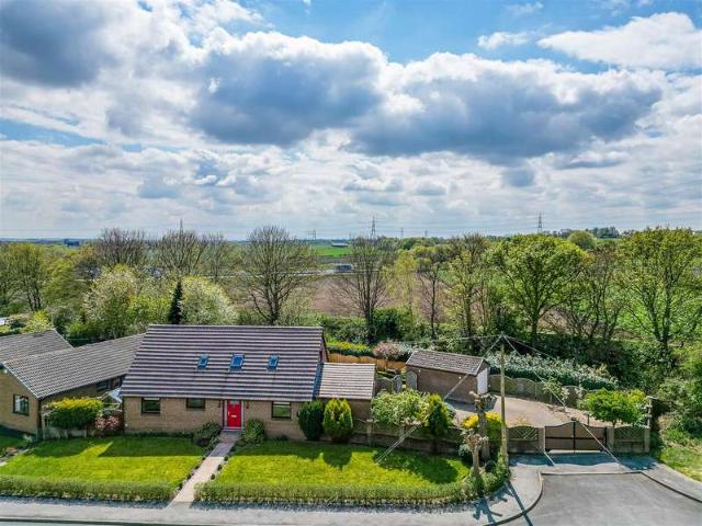5 Bedroom Detached House