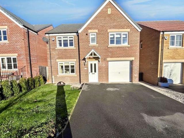 5 Bedroom Detached House