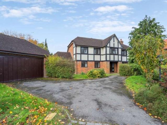 5 Bedroom Detached House