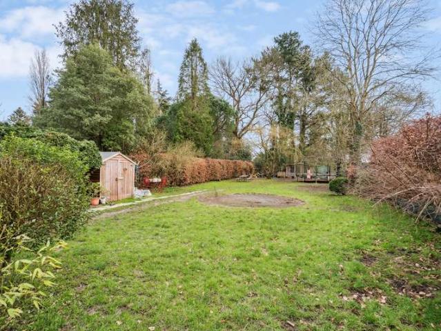 5 Bedroom Detached House