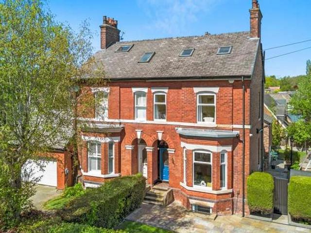 5 Bedroom Detached House
