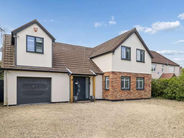 5 Bedroom Detached House