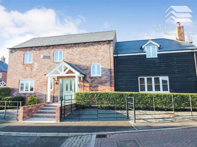 5 Bedroom Detached House