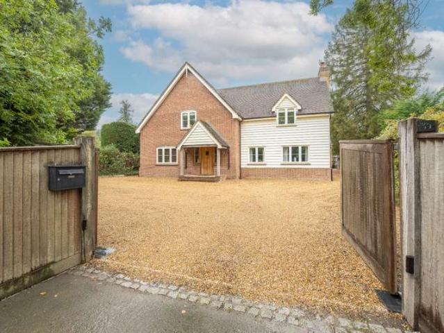 5 Bedroom Detached House