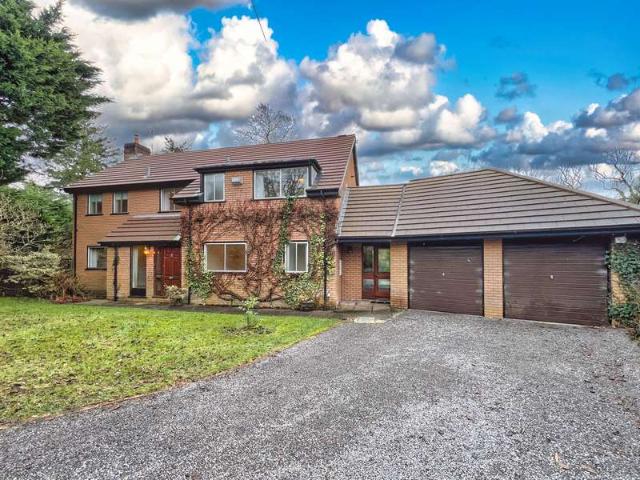 5 Bedroom Detached House