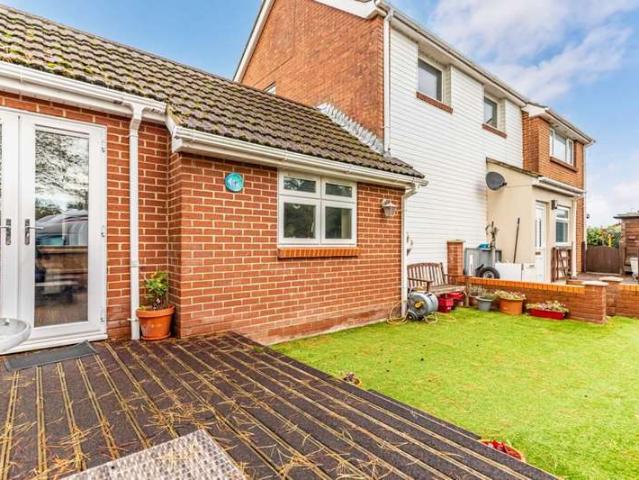 5 Bedroom Detached House