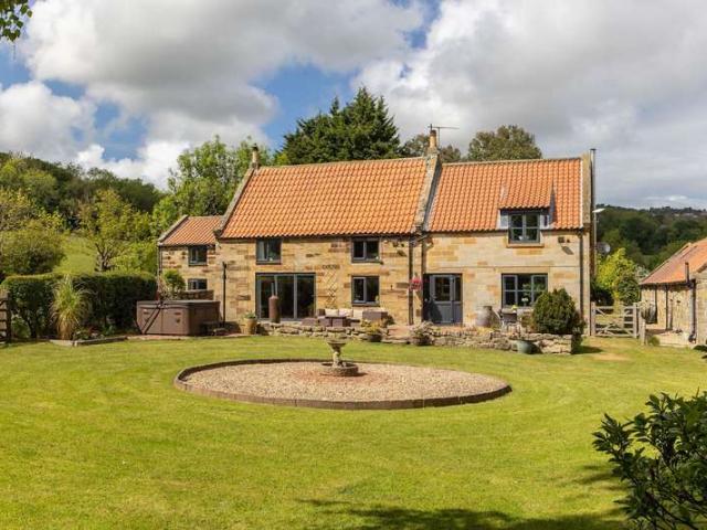 5 Bedroom Detached House