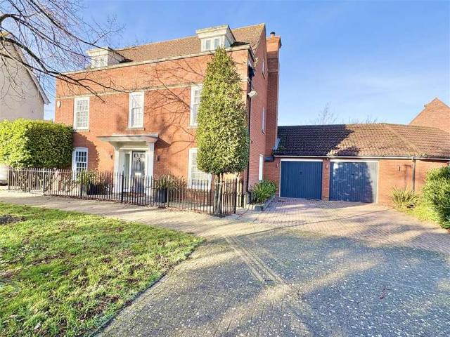 5 Bedroom Detached House