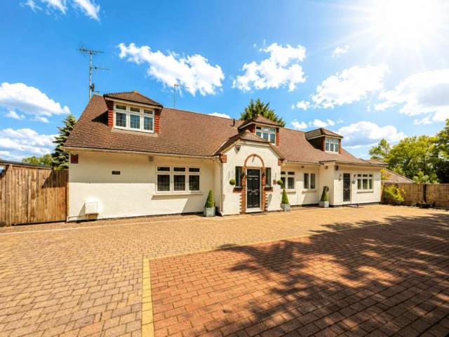 5 Bedroom Detached House