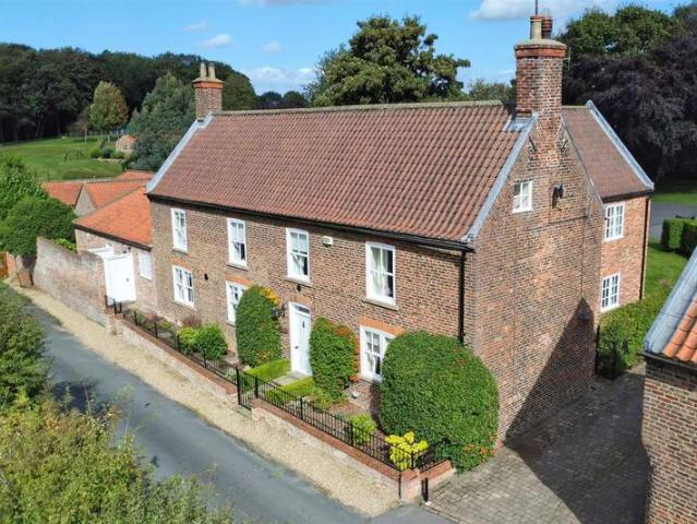 5 Bedroom Detached House