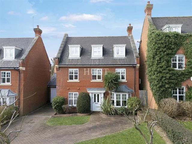 5 Bedroom Detached House