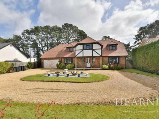 5 Bedroom Detached House