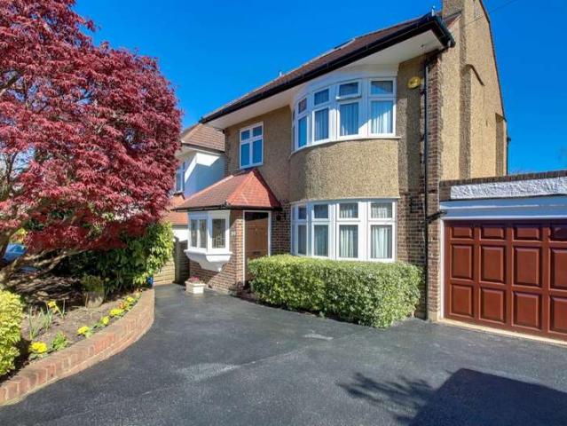 5 Bedroom Detached House