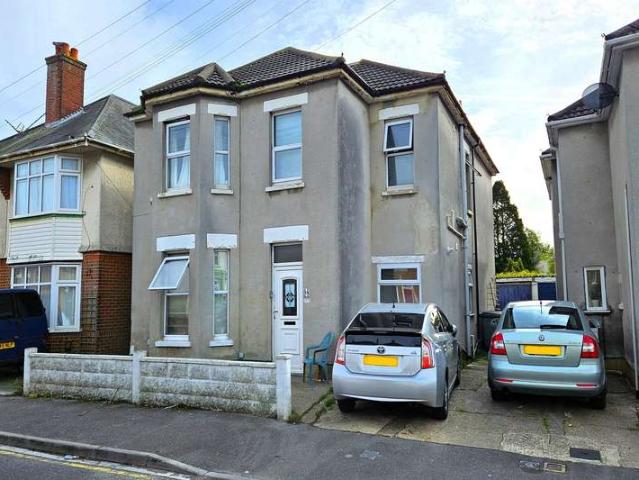 5 Bedroom Detached House