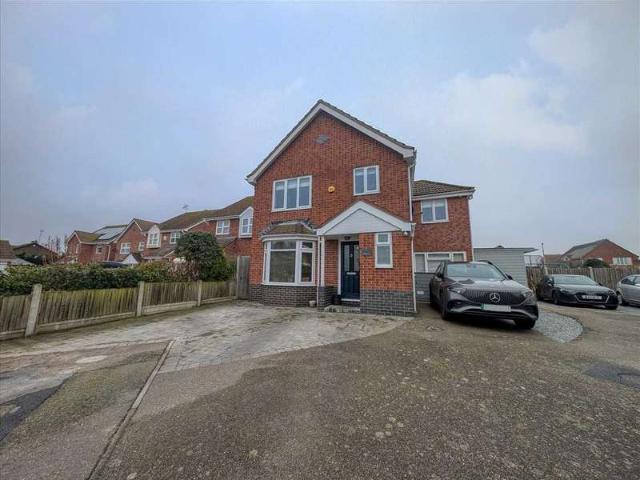 5 Bedroom Detached House