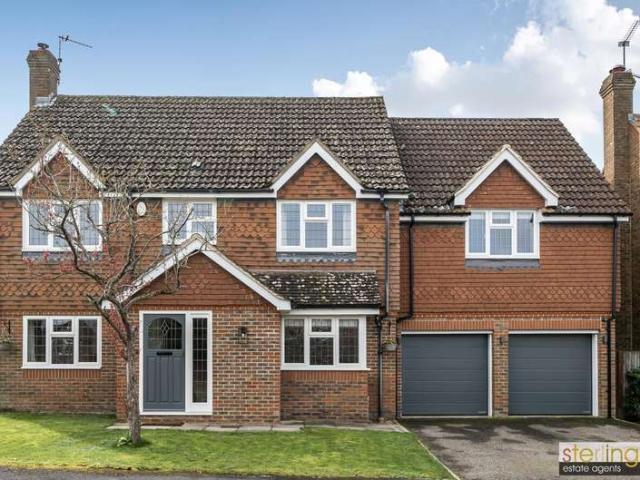 5 Bedroom Detached House
