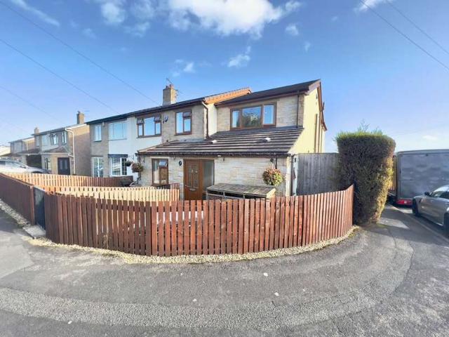 5 Bedroom Detached House