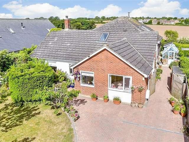 5 Bedroom Detached House